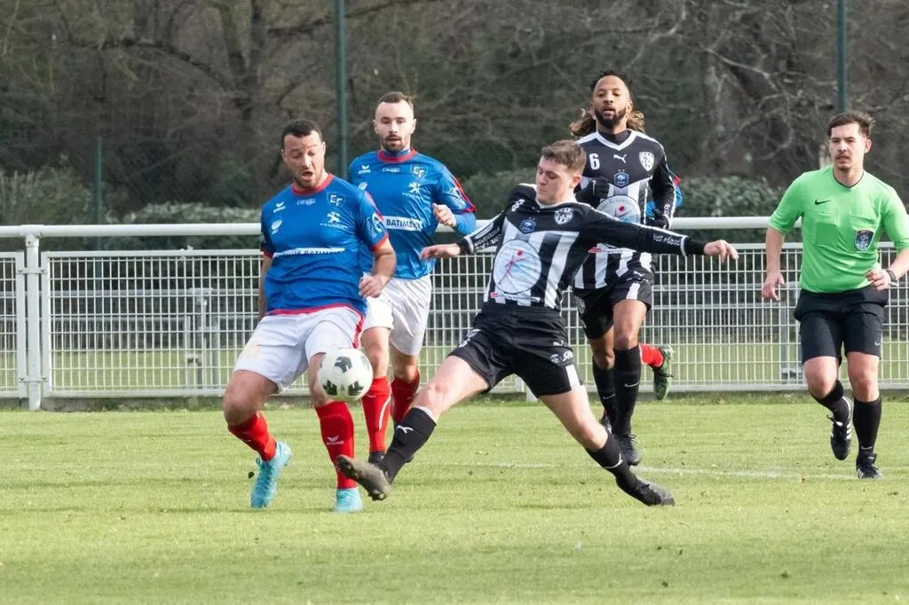 Football. R2 : Ernée sombre chez le leader Spay . Sport - Vitré.maville.com