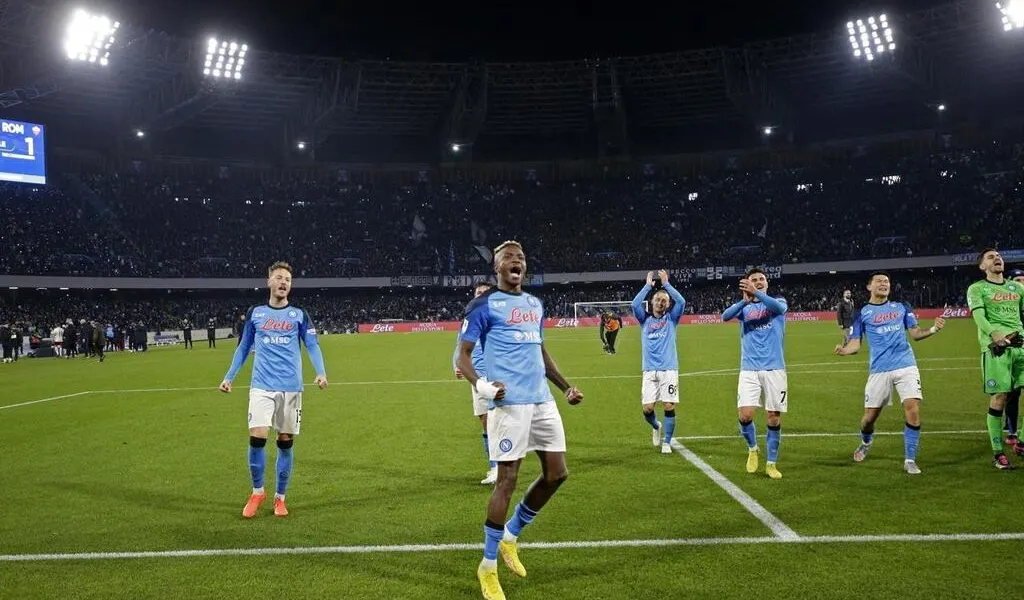 Serie A. Naples enchaîne contre l’AS Rome et s’envole en tête du ...