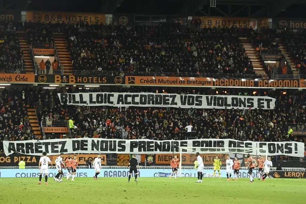 FC Lorient. « Bill, Loïc, arrêtez de nous prendre pour des cons ! » : quand les supporters ...