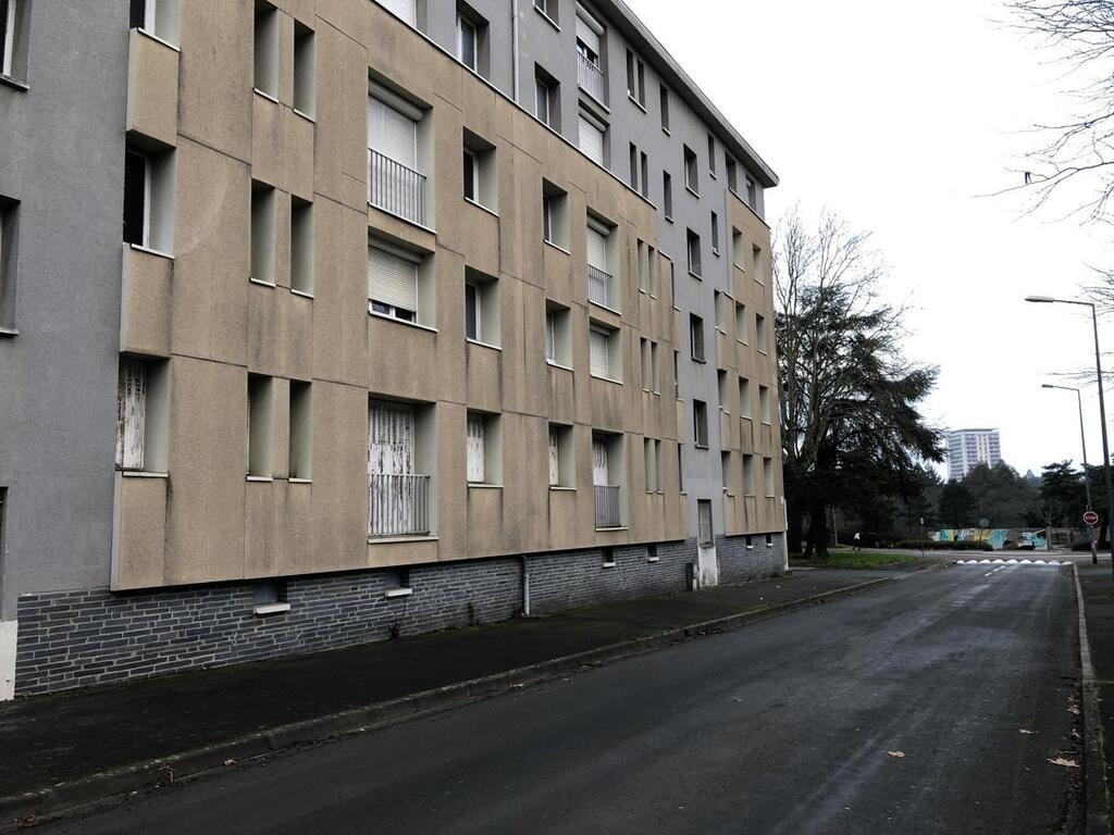Femme De 22 Ans Découverte Morte Au Pied Dun Immeuble à Angers Des