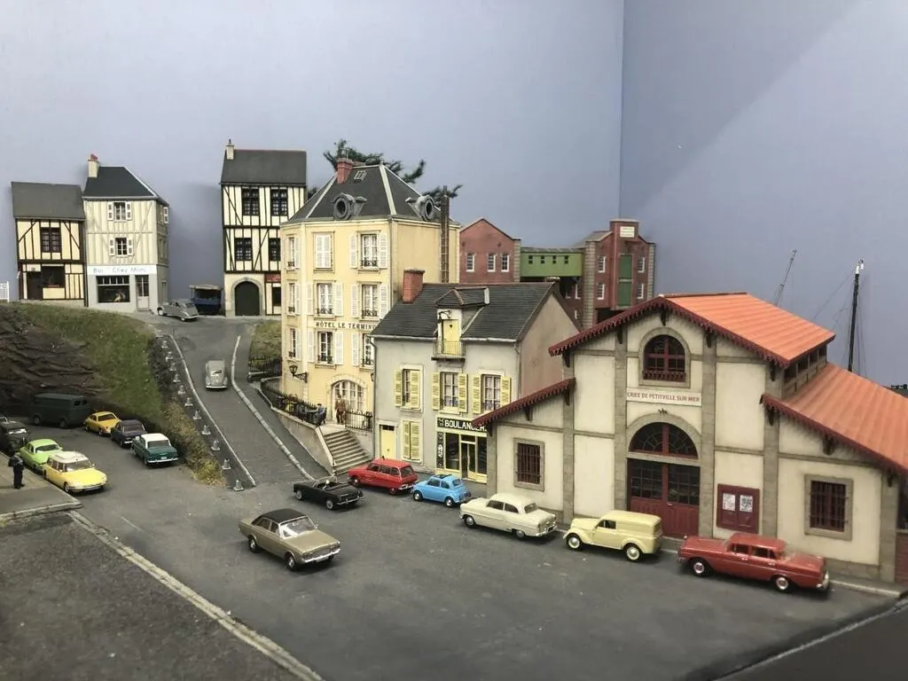 Un petit train peut en cacher un autre : un club de modélisme en ...