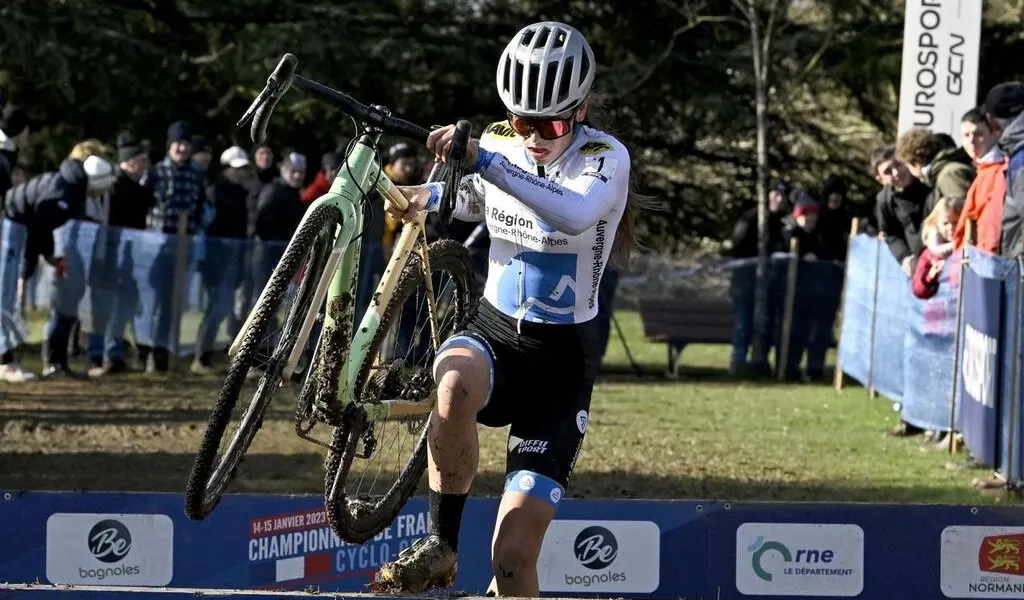 VIDÉO. Cyclo-cross : la Française Célia Géry sur le podium junior aux ...