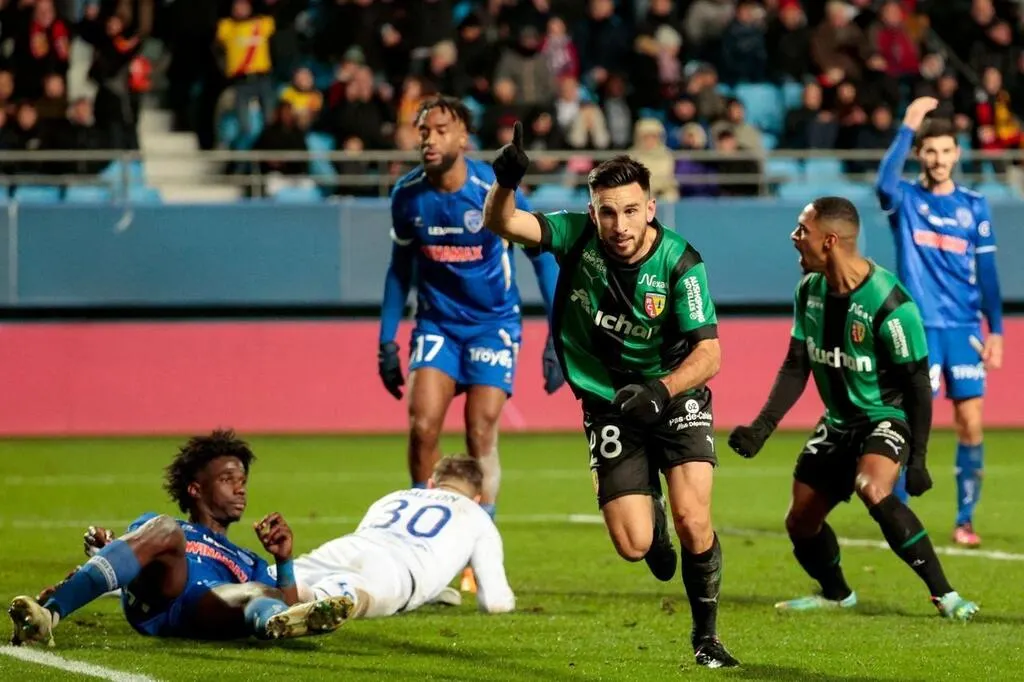Ligue 1. Depuis son transfert au mercato hivernal, Adrien Thomasson a ...