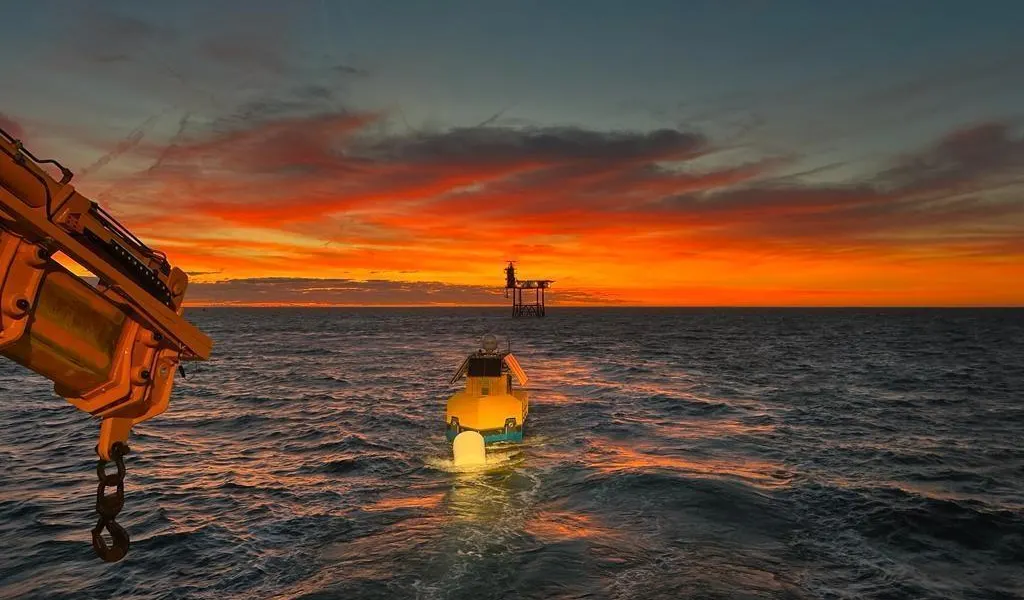 Préservons les océans. À Guérande, la bouée-radar d’Akrocéan pour ...