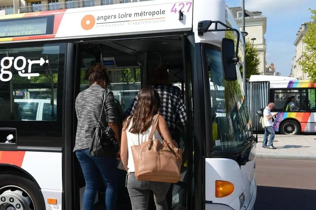 Réforme des retraites. La circulation des bus et du tramway fortement ...