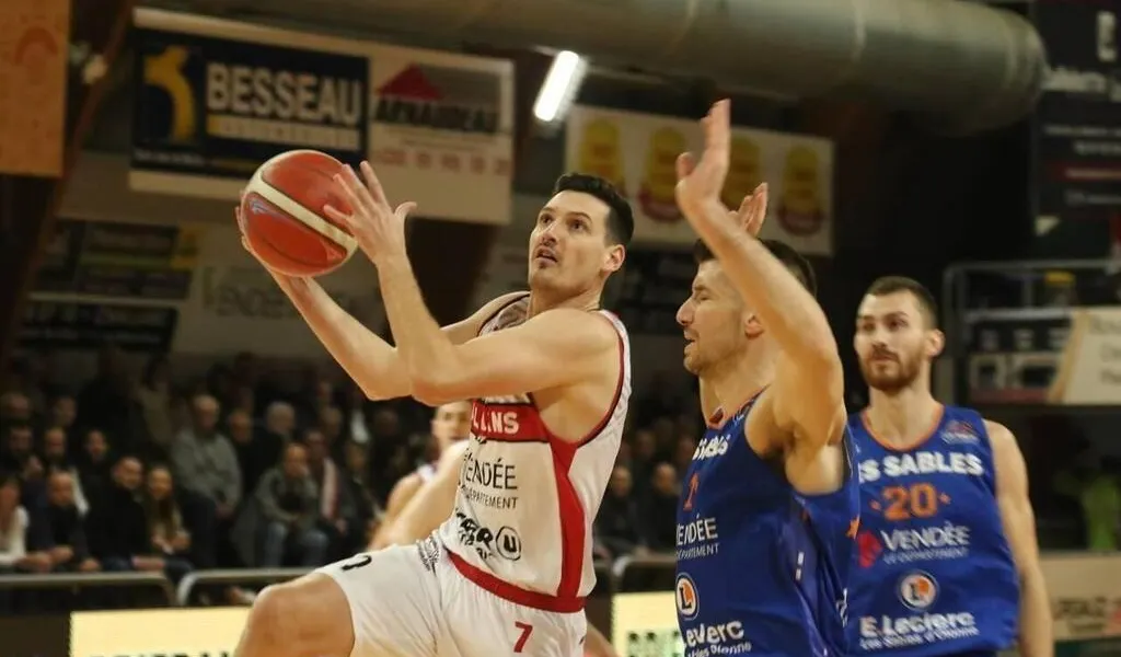 Basket – N1M. Réussite, rebonds, écarts : les secteurs clefs avant Les ...
