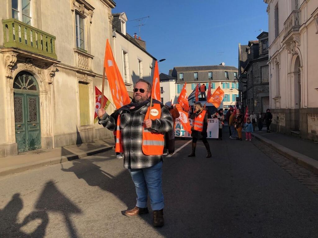 EN IMAGES. Près de 1 500 personnes à Vitré à la manifestation du 11 ... EN IMAGES. Près de 1 500 personnes à Vitré à la manifestation du 11 ...
