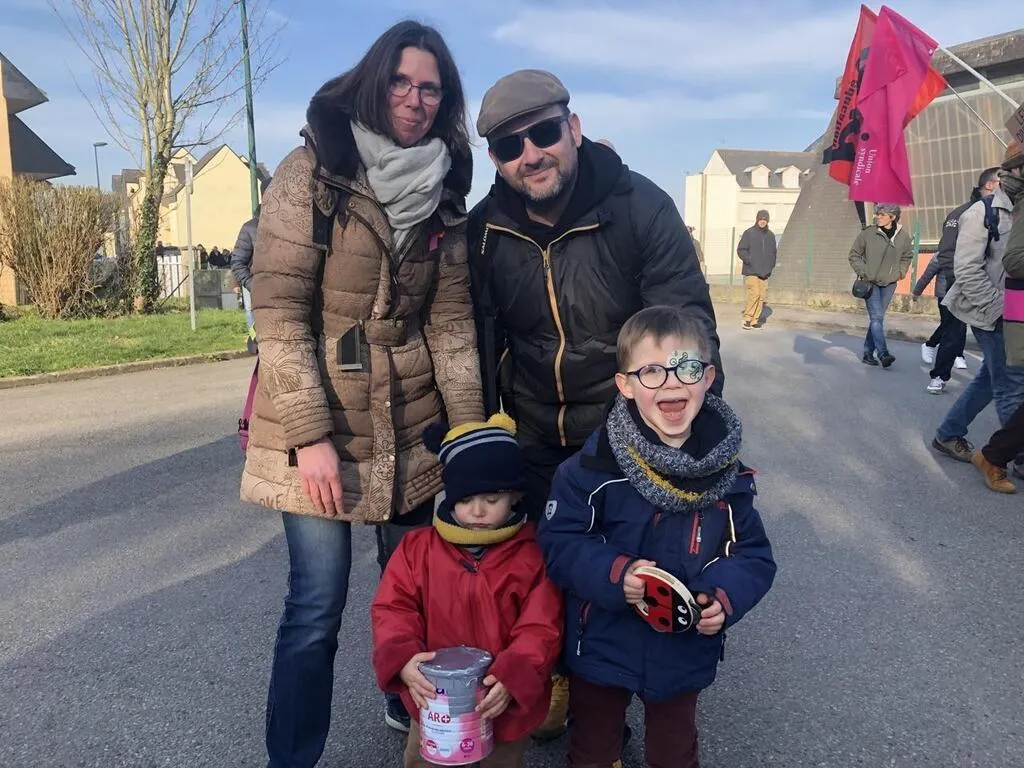 TÉMOIGNAGE. À Vannes, Lorient… Ils viennent en famille manifester ...