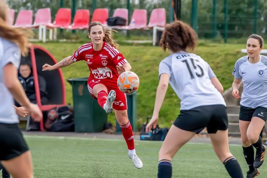 Football. D2F : Brest s’impose à Issy avec la manière . Sport - Angers ...