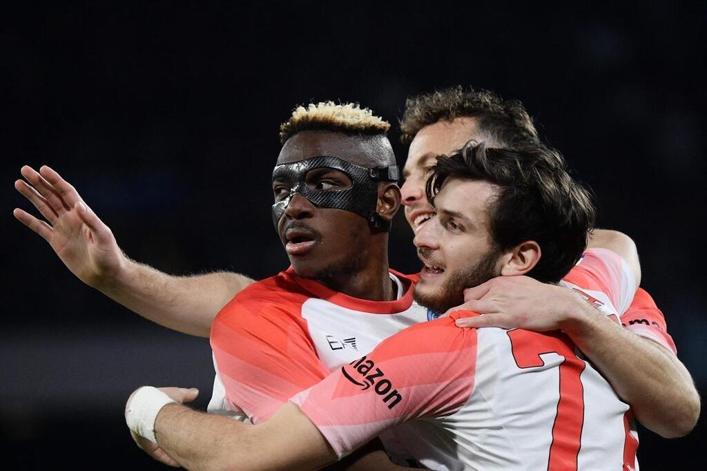 Serie A Naples Continue Son Ascension Folle Vers Le Titre Du