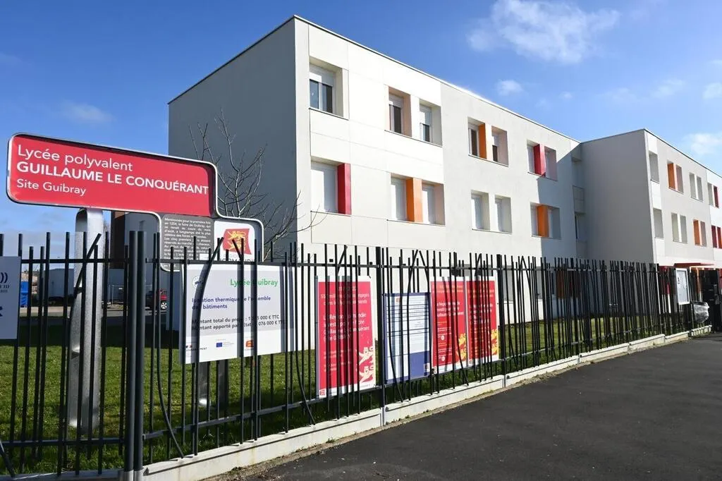 À Falaise, un coup de jeune pour le site Guibray du lycée Guillaume-le ...