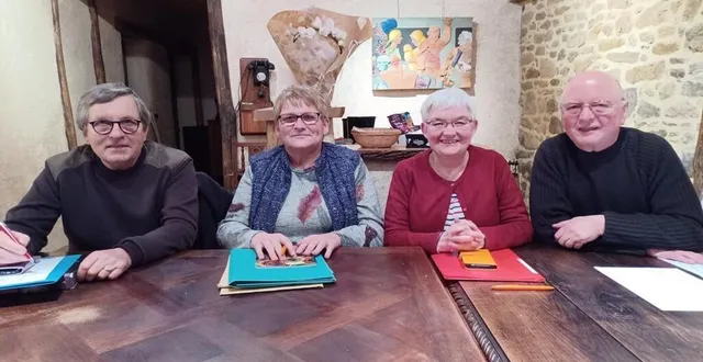 Plouaret. Un nouveau bureau pour le club des Camélias - Dinan.maville.com