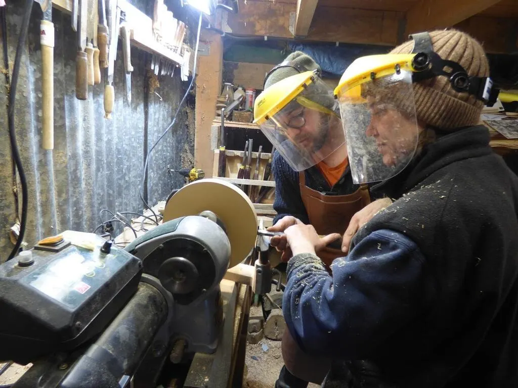 « Perdurer le savoir-faire » : à Lanloup, il fait découvrir son métier ...