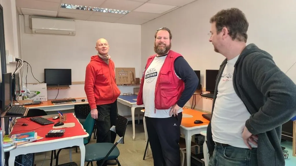 Auray. Le fablab La Fabrique du Loch s’installe près de la gare ...