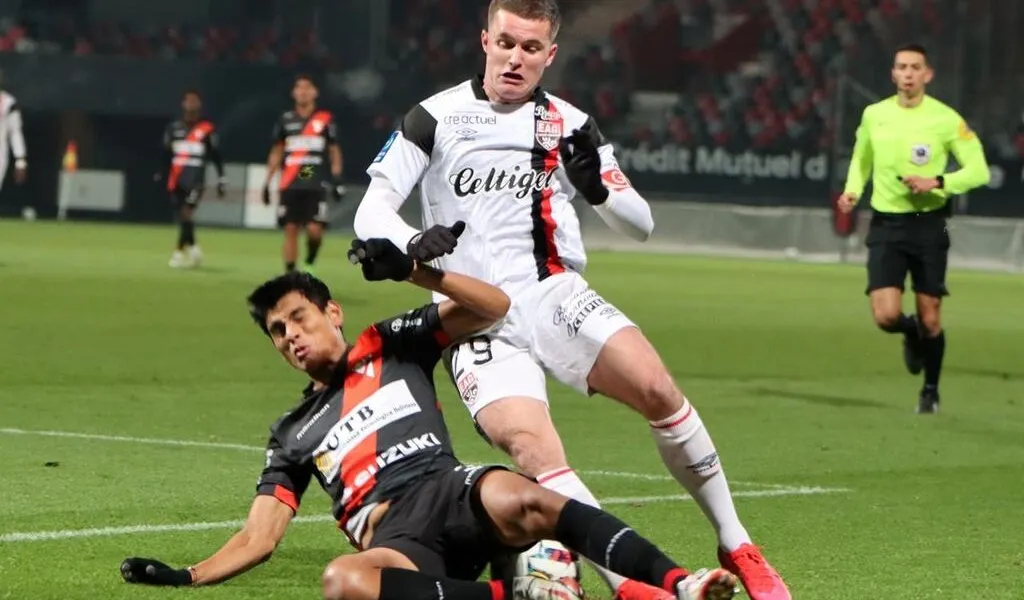 EA Guingamp. En Avant et le Sporting sous le signe des quatre . Sport ...