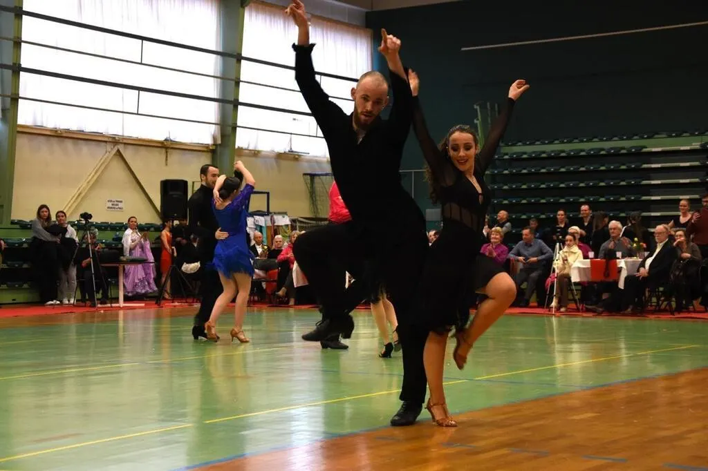 Valse, samba et rock sauté : un championnat de danse de Bretagne s’est ...