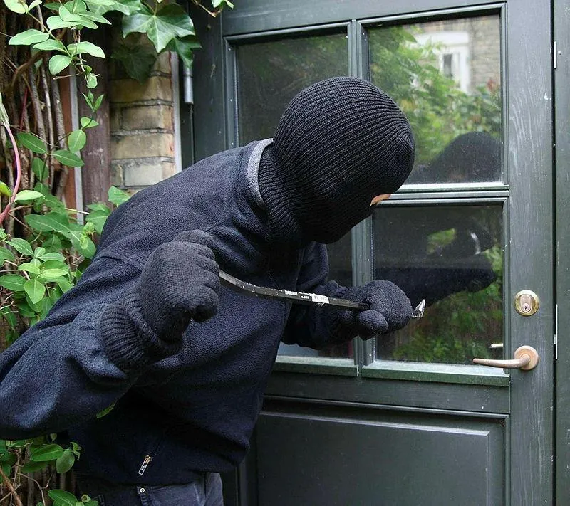 À Brest, un homme arrêté alors qu’il tentait d’entrer par effraction ...