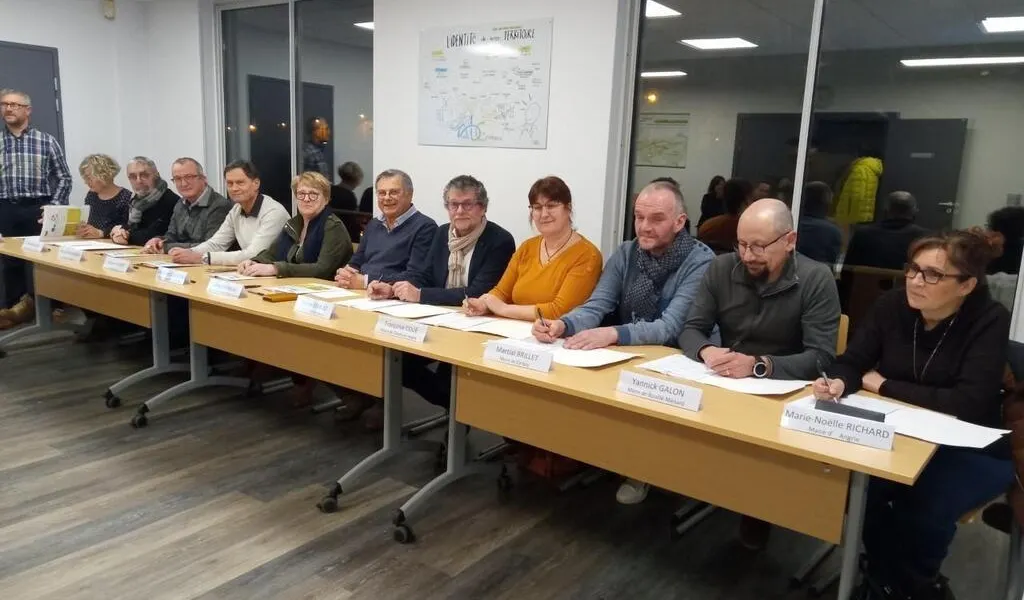 Anjou Bleu communauté : une charte pour le développement partagé des ...