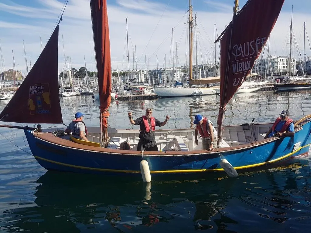 La baleinière prend sa retraite - Quimper.maville.com