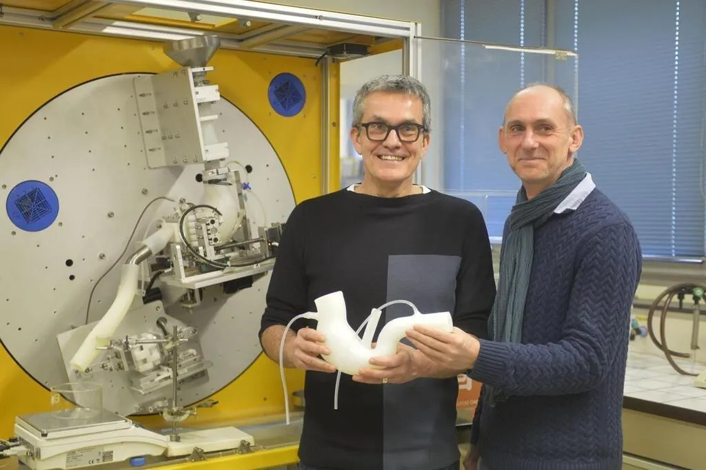 Implanté en Bretagne et unique en France, cet énorme estomac artificiel ...