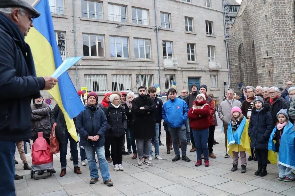Saint-Brieuc. Une centaine de personnes au rassemblement de soutien à l ...
