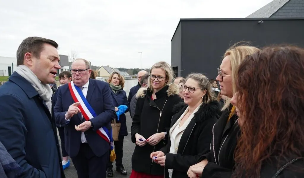 Plumelin. Les assistantes maternelles découvrent le « travail en équipe ...