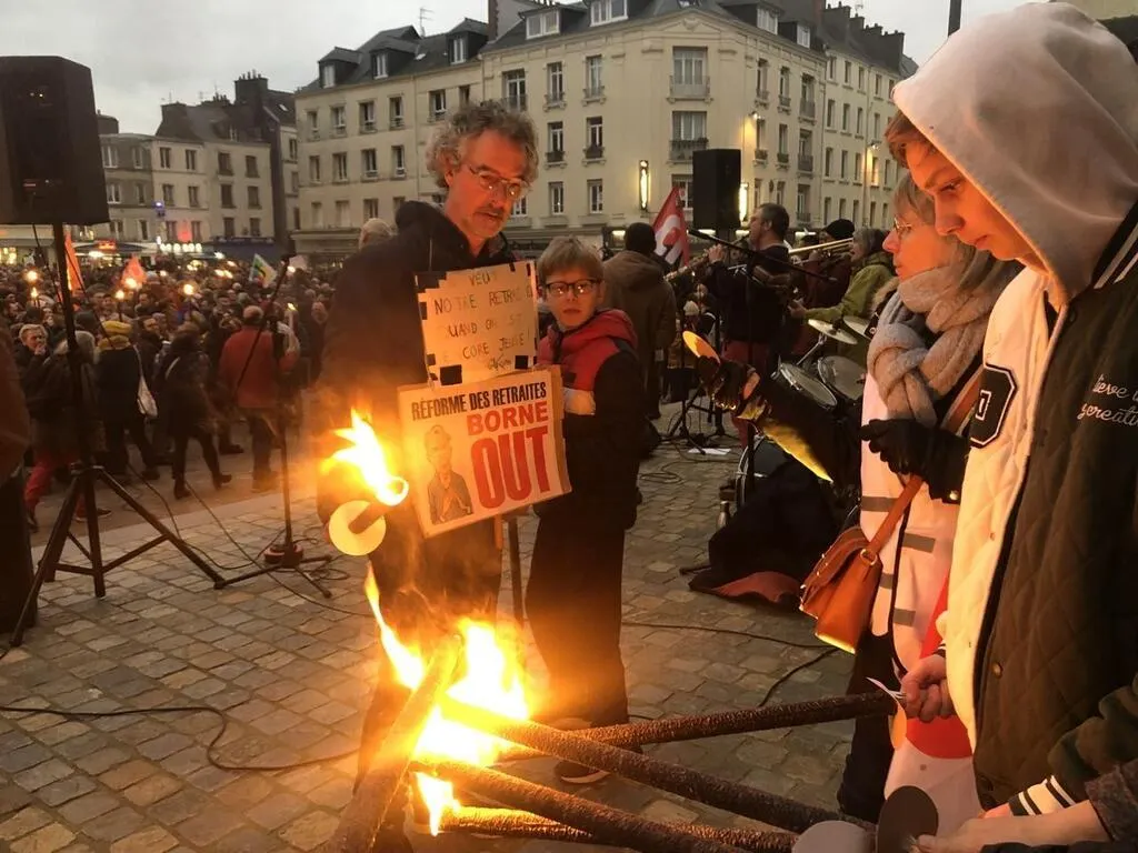 À Quimper, l’intersyndicale organisera une « retraite aux flambeaux ...