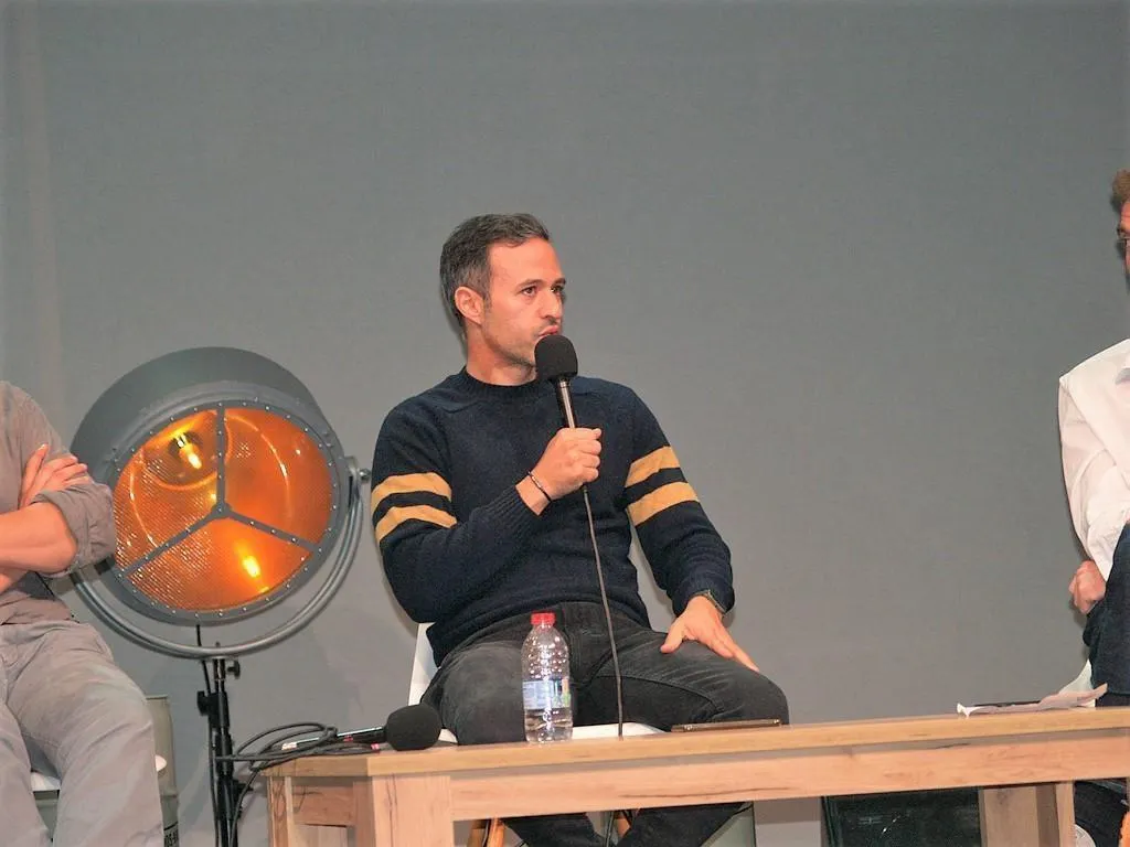 Au Mans, l’auteur et reporter Feurat Alani dédicacera son premier roman ...