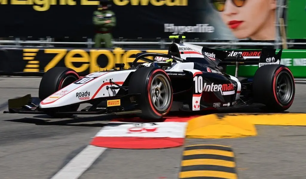 Formule 2. À quelle heure et sur quelle chaîne suivre la course sprint ...