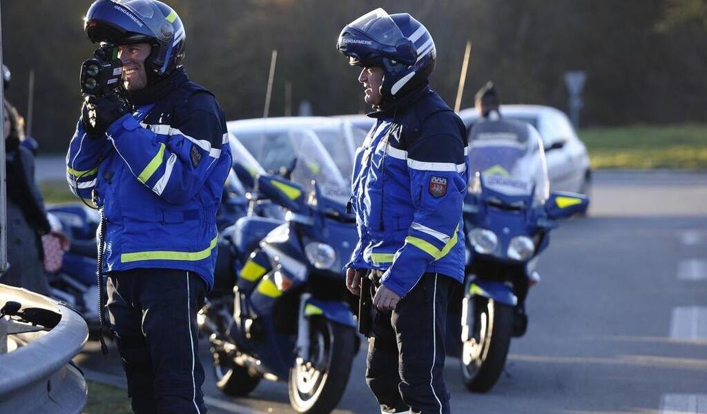 Contrôlé à 197 km/h, puis flashé à 257 km/h près de Nantes, le motard a ... Contrôlé à 197 km/h, puis flashé à 257 km/h près de Nantes, le motard a ...
