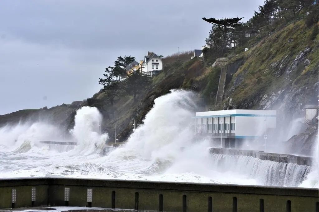 Tempête Larisa : un fort coup de vent vendredi à Granville - Granville ...