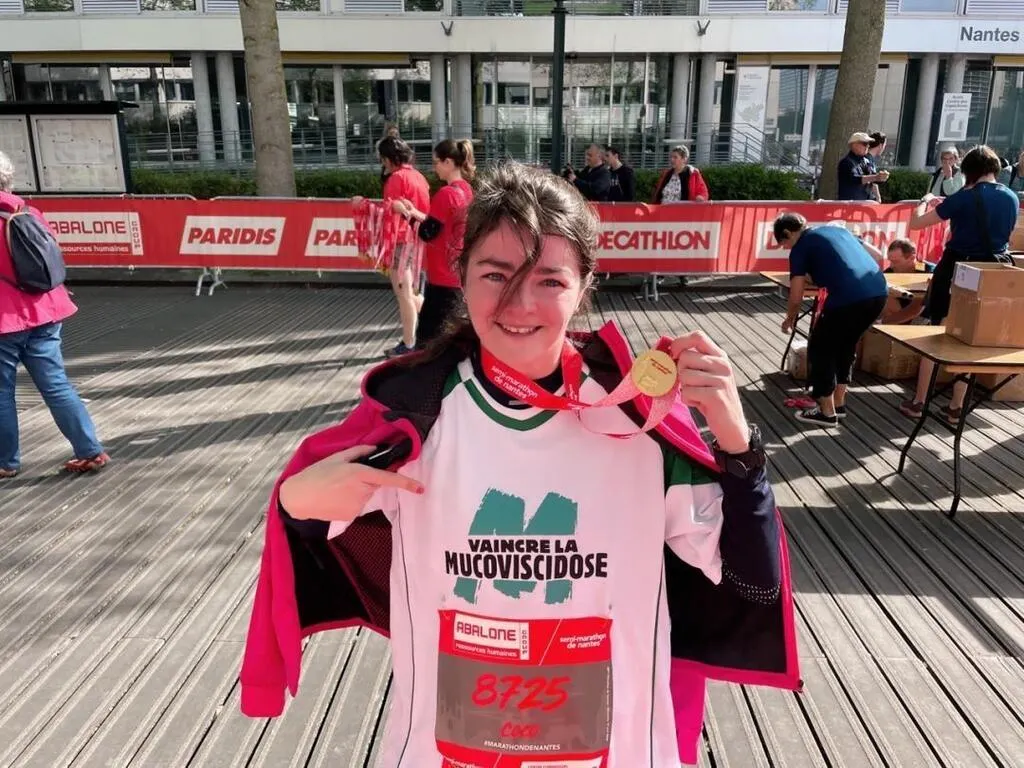 Un traitement miraculeux l’a sauvée : Colette se lance un nouveau défi ...