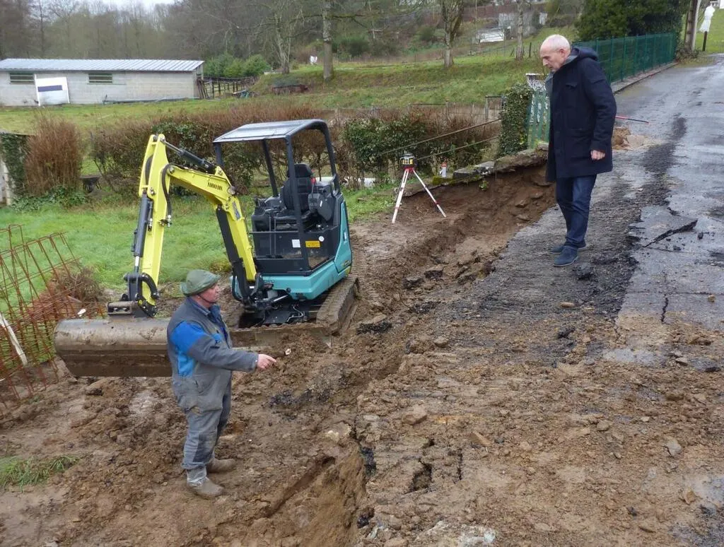 Plouguenast-Langast. La chaussée a été sécurisée au chemin des Soupirs ...