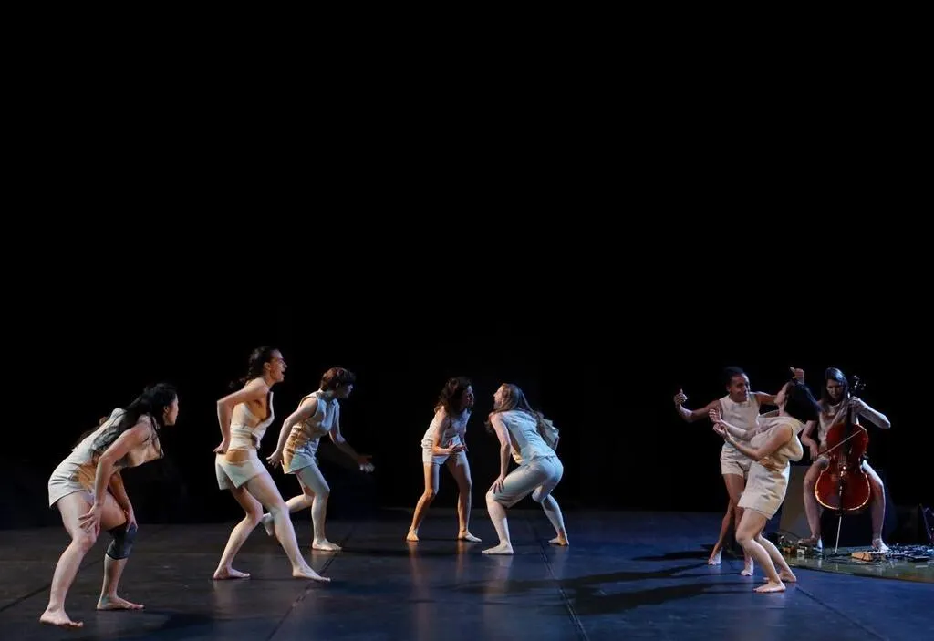 Danse au Mans : Mylène Benoit féminise l’histoire dans Archée - Le Mans ...