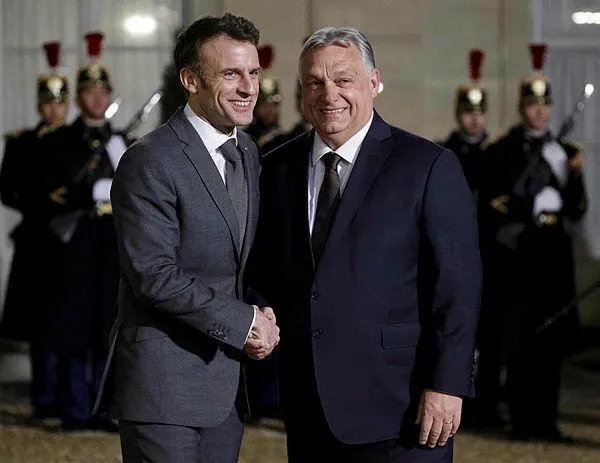 Macron a reçu Orban à dîner pour évoquer l’État de droit et « l’unité ...