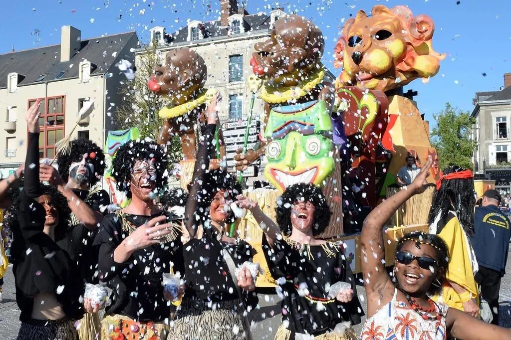 À Vitré, les Gais Lurons organisent leurs portes ouvertes - Vitré ...