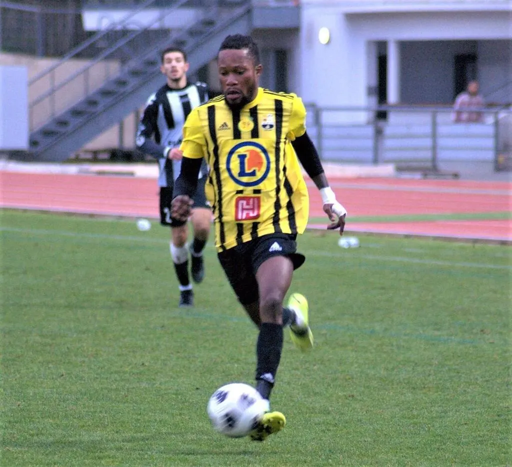 Football. R1 : le TVEC Les Sables se balade contre Angers NDC - Angers ...