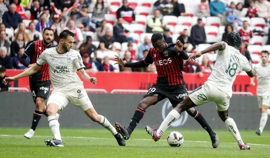 FC Lorient. Les Merlus titillent les Azuréens . Sport - Pontivy.maville.com