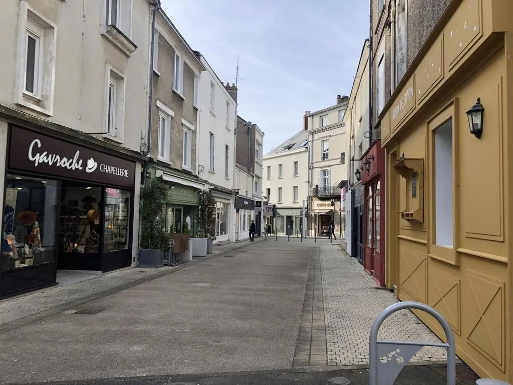 Pour consolider le commerce de centre-ville, Cholet va sanctuariser ...