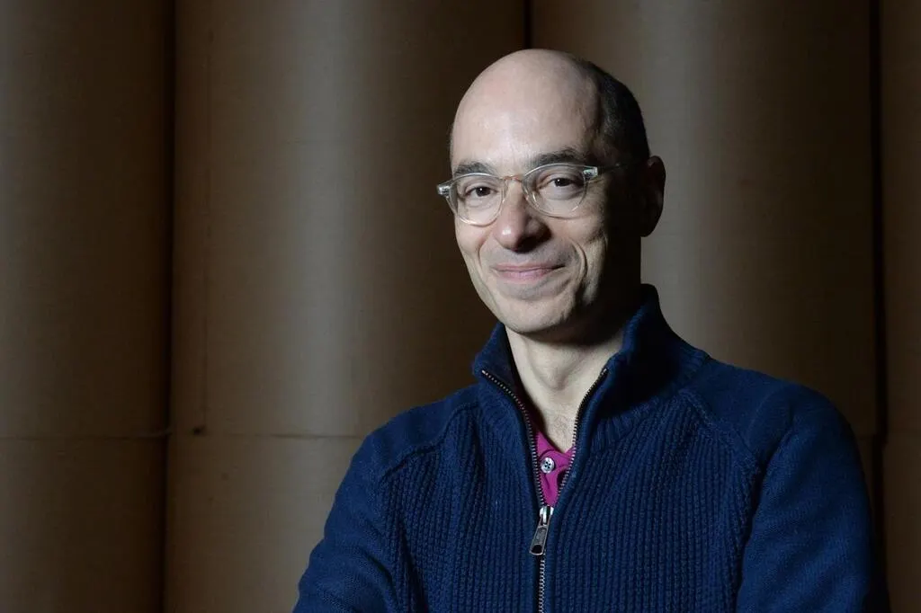 « J’espère qu’il sera meilleur auteur que moi », dit Bernard Werber de ...