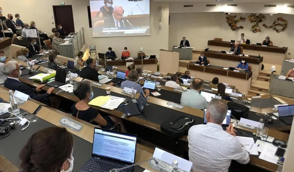 Le conseil départemental de Loire-Atlantique du 28 mars est reporté ...