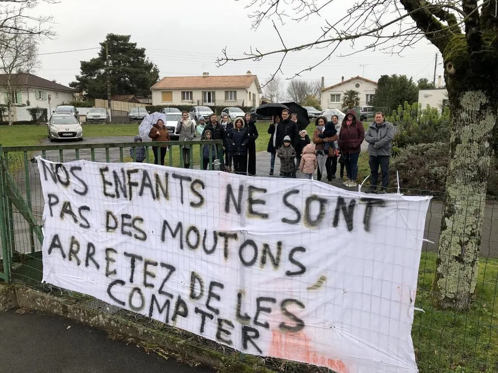 Bressuire. Une pétition pour dire non à la fermeture d’une classe à l ...