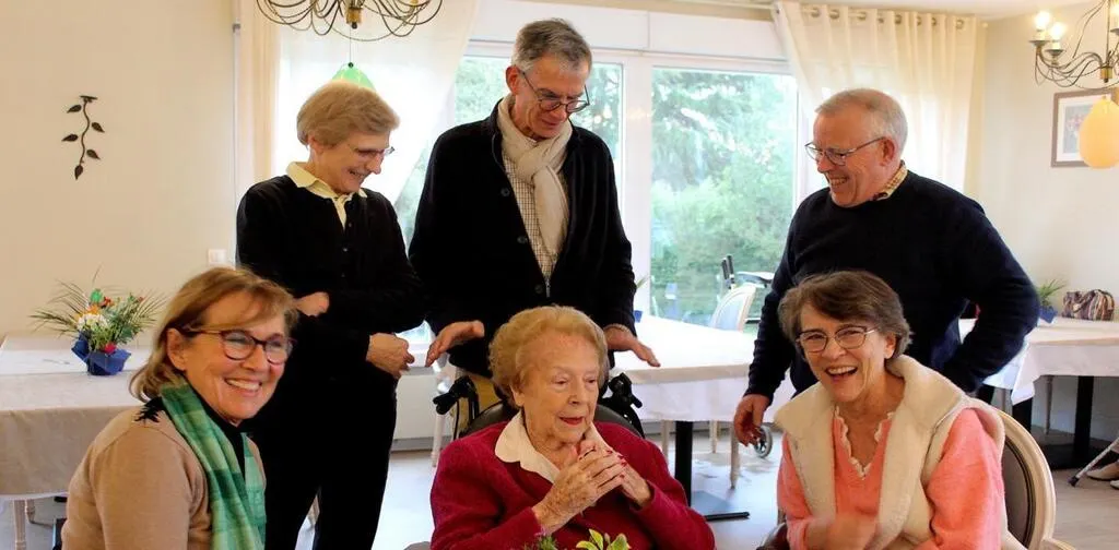Pacé. Françoise d’Augustin, une centenaire aux Nymphéas - Saint-Malo ...