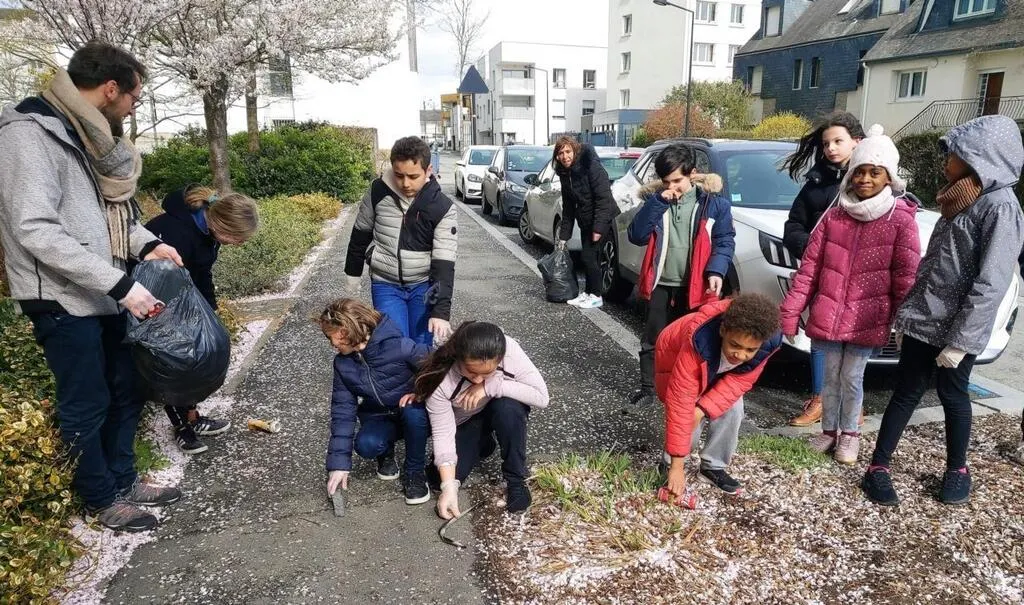 Saint-Jacques-de-la-Lande. Une marche verte pour les élèves d’Olympe de ...