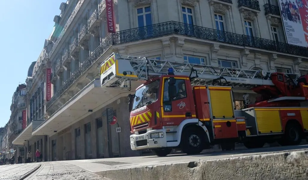 Pourquoi les pompiers ont simulé un incendie aux Galeries Lafayette à ...