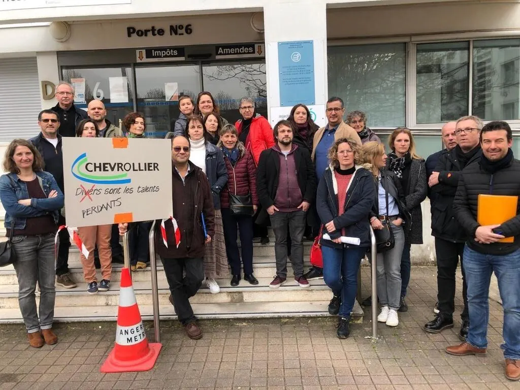 Angers. Enseignement : à Chevrollier, les profs du lycée pro en colère ...