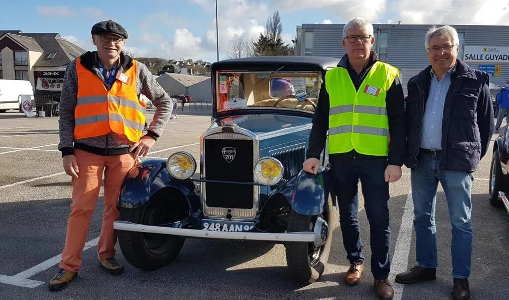 Saint-Renan. Ce passionné a remis en état une Peugeot 201 de 1931 ...