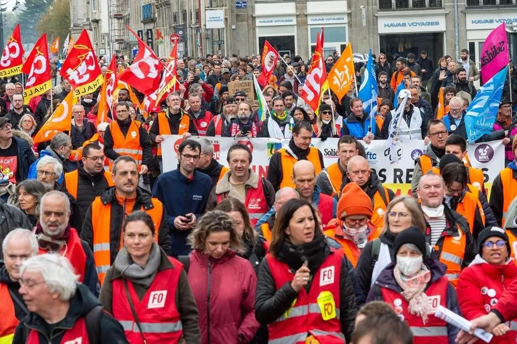 Retraites. Des milliers de manifestants à Rennes : « Ils ne lâcheront ...