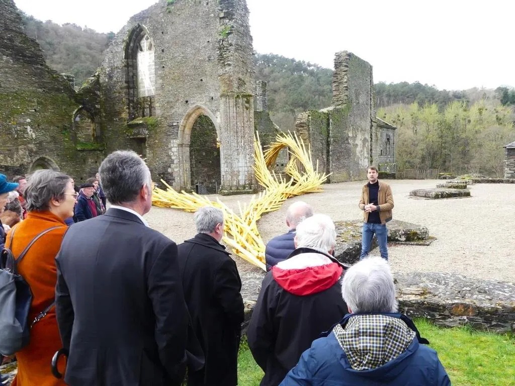Saint-Gelven. À l’abbaye de Bon-Repos, la force de l’œuvre de Simon ...