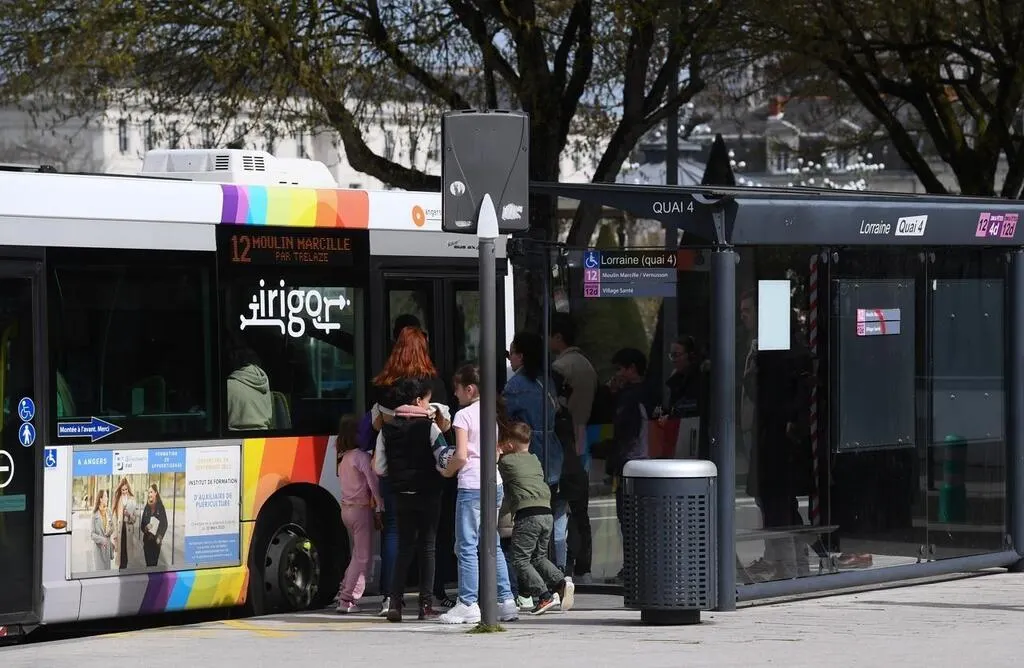 REPORTAGE. « Pourquoi il y a si peu de bus sur la ligne 10 ? » à Angers ...